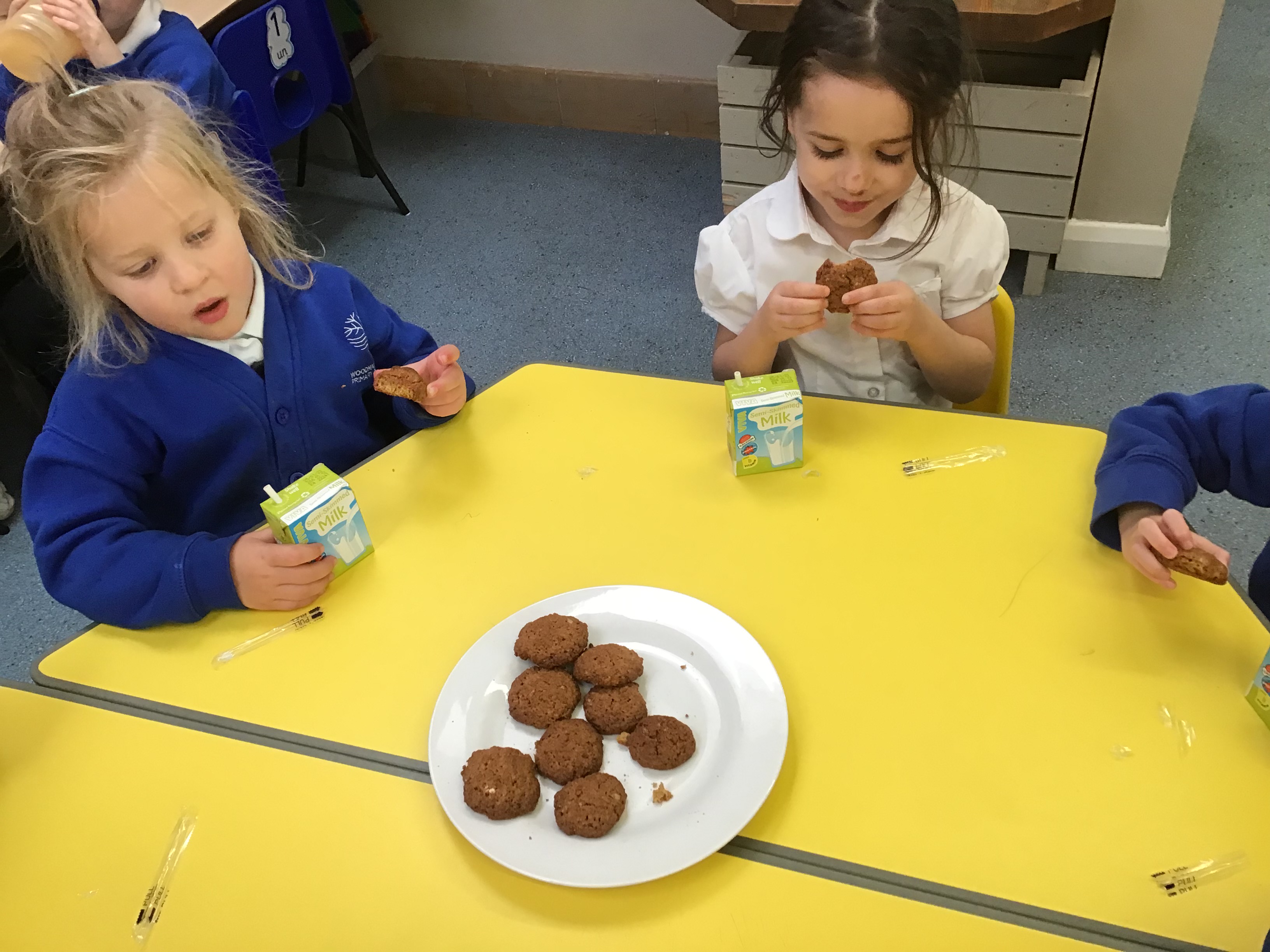 We enjoyed our Parkin biscuits and milk at gem reward time ...